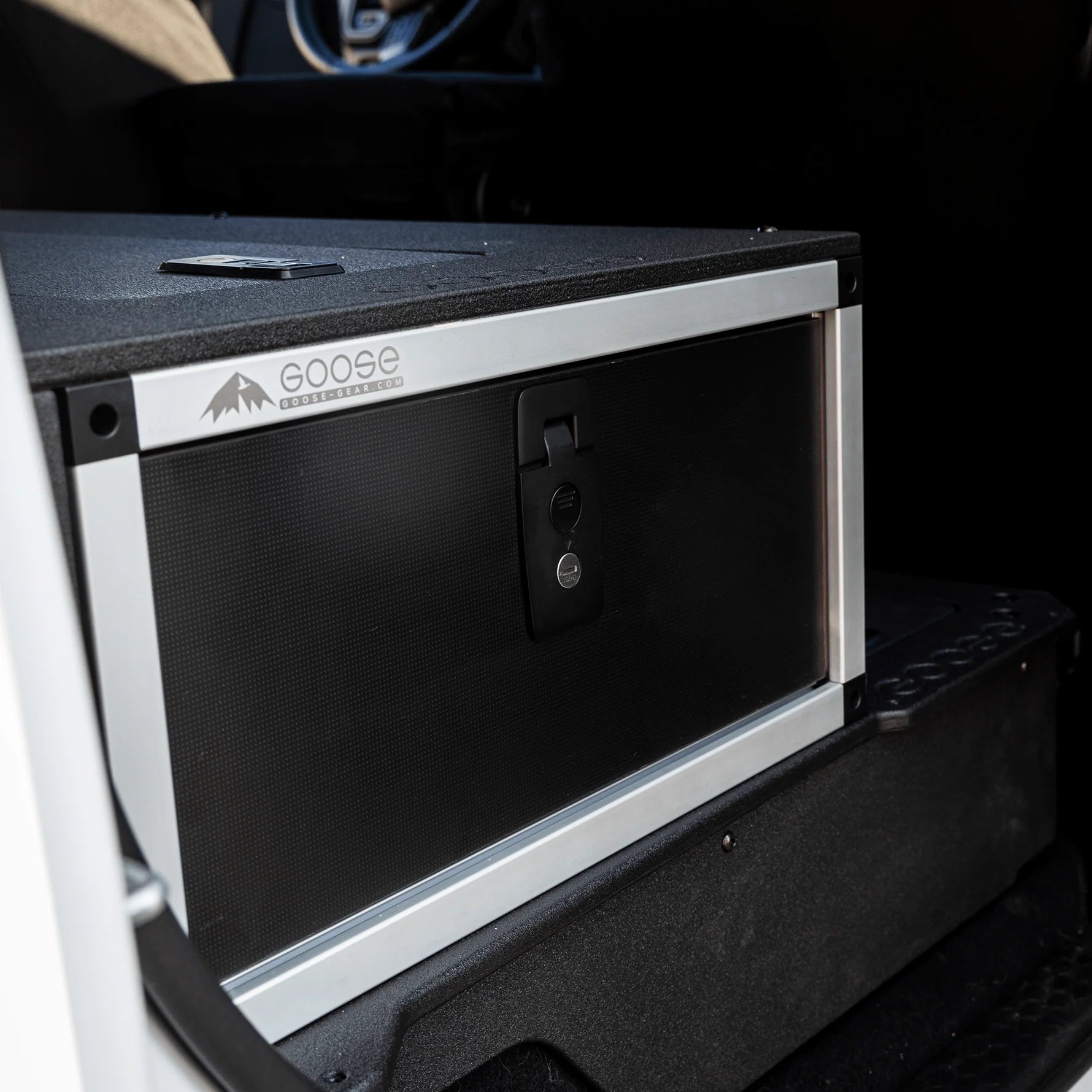 Ford Ranger 2019-2023 4th Gen. Super Crew - Second Row Single Drawer M